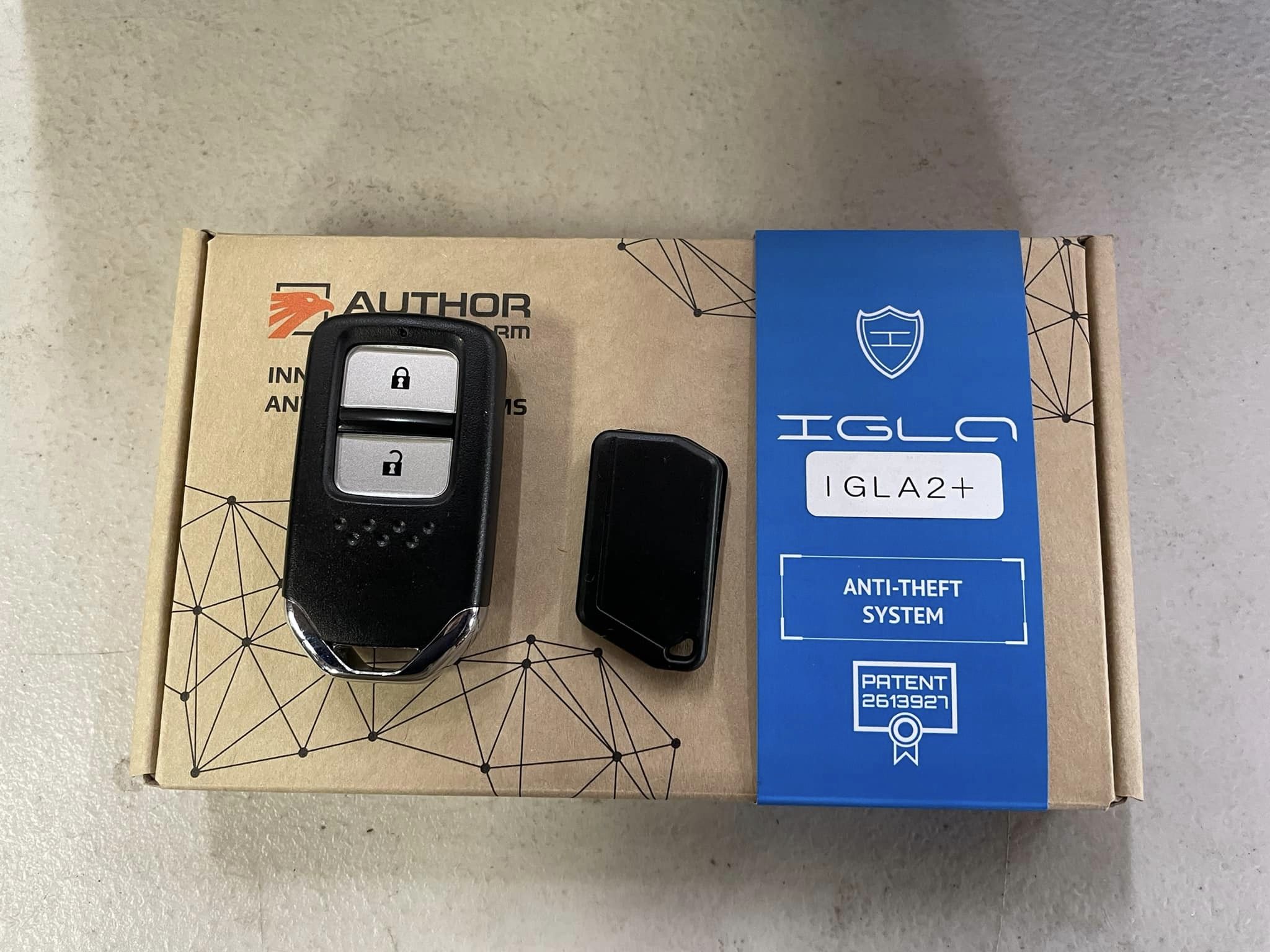 シビックタイプRへIGLA2＋取り付け - オーサーアラーム、IGLAセキュリティ取り付け ピットサービス・ケン